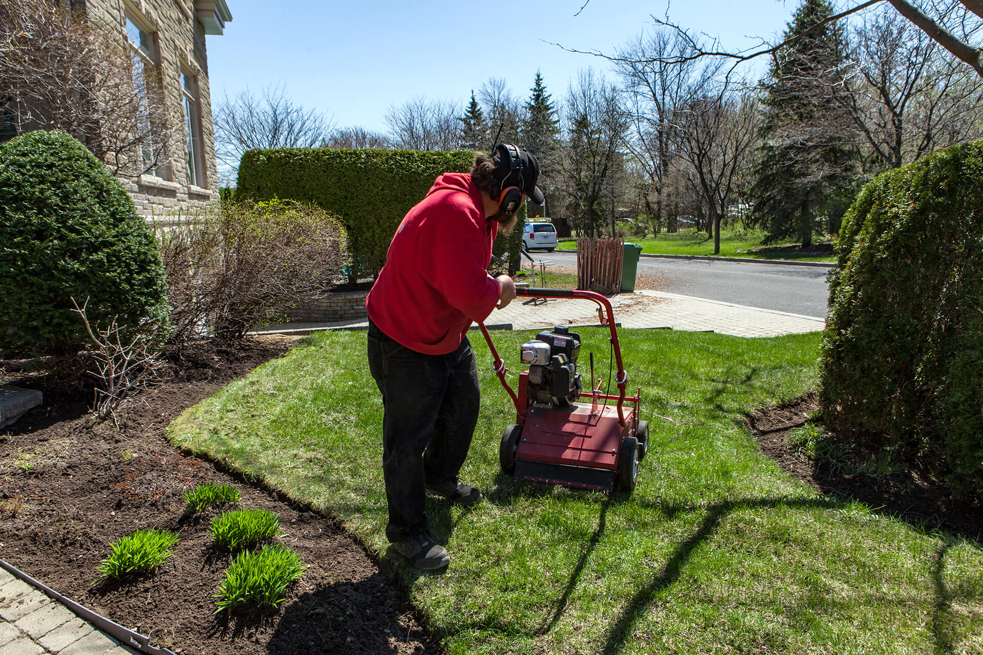 Managing Thatch - Aerating - Sod Resources | ScienTurfic Sod